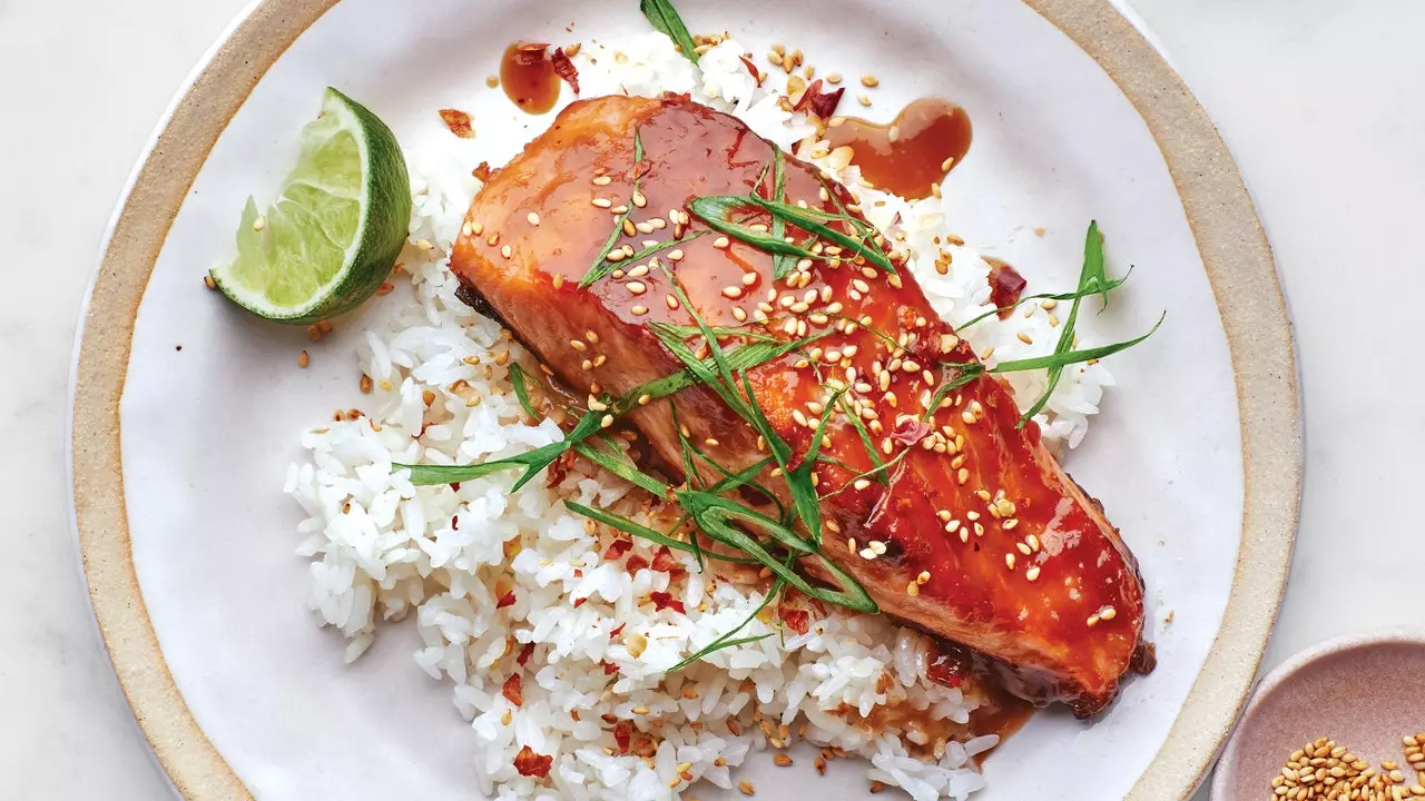 Salmone Glassato Al Miso Con Riso Sushi