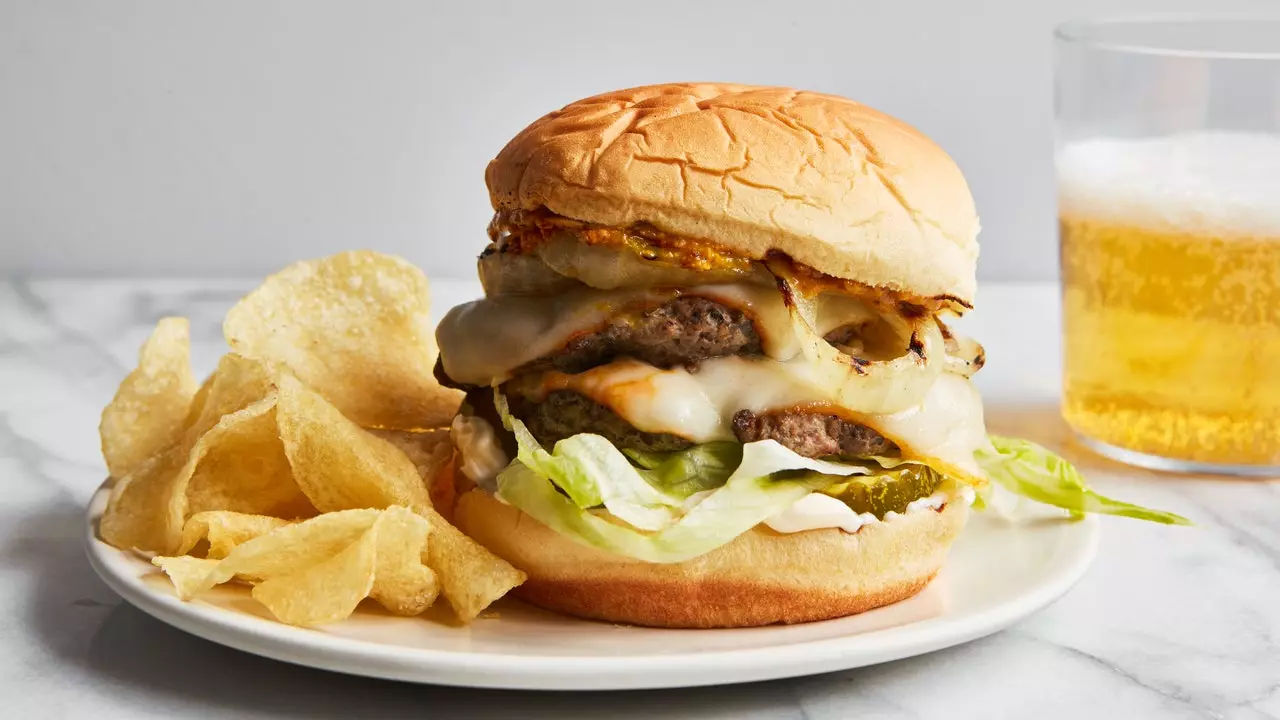 Cheeseburgers aux champignons et au poulet à double pile