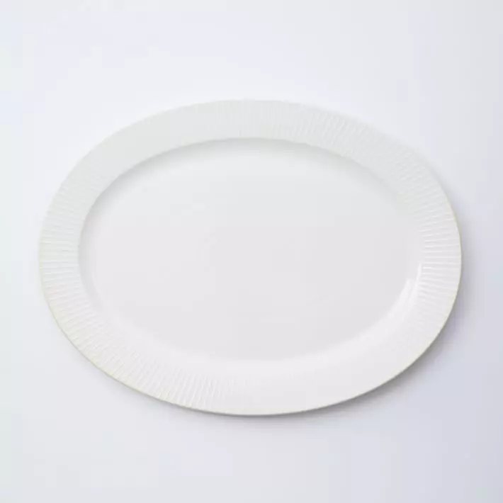 Veliki bijeli ovalni tanjur za posluživanje