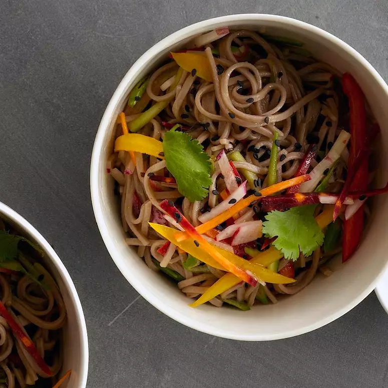 O le ata e mafai ona iai La'au Mea'ai Noodle Pasta Fa'atupu Fuafua Fua'ai Pipi ma Vermicelli