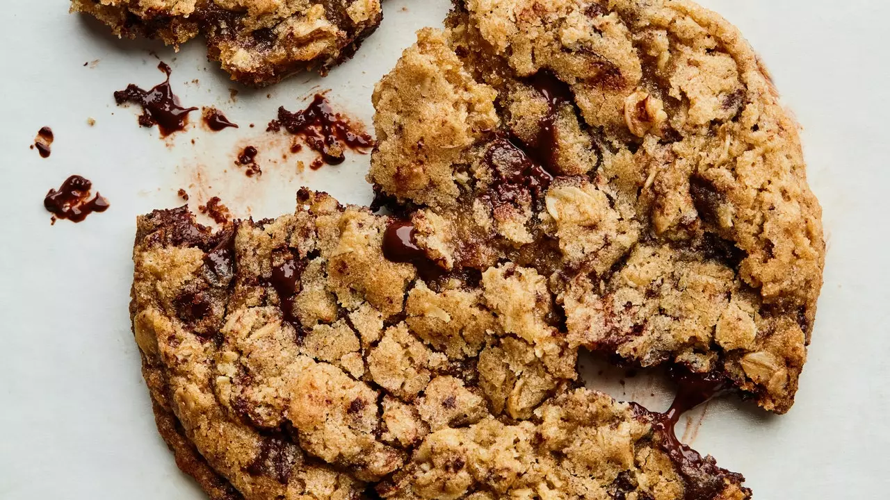 Salted-Butter Oatmeal Chocolate Chip Cookies