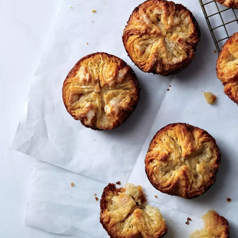 Irudiak janaria Postre pastela eta ogia izan dezake