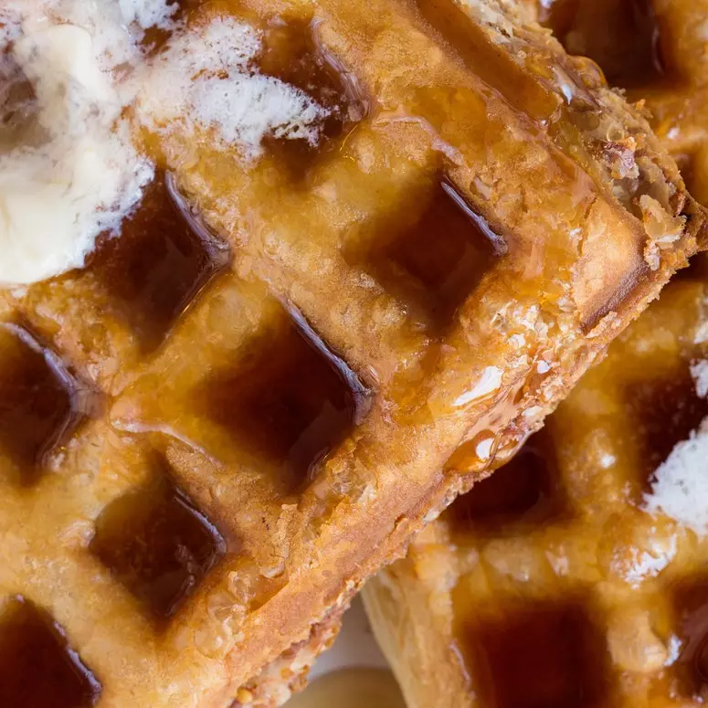 Afbeelding kan Voedselwafel en Brood bevatten