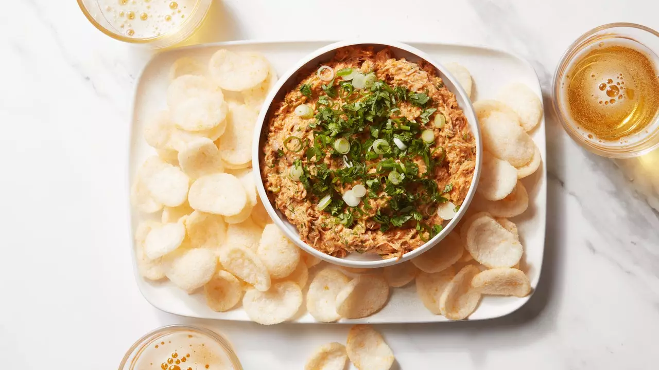 Chili Crab Dip With Shrimp Chips