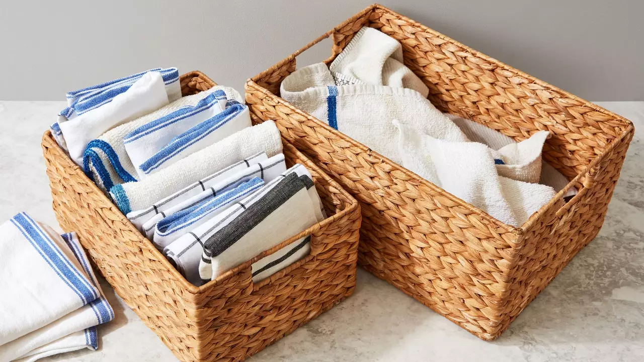 Use este sistema de canasta de cocina para frenar su hábito de toallas de papel