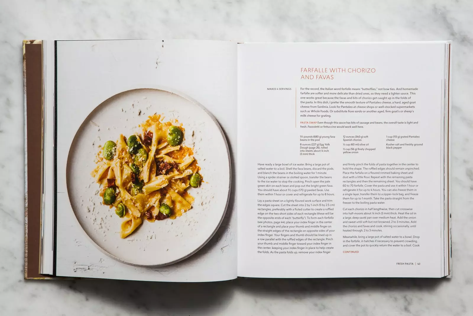Nuotraukoje gali būti „Book Food Meal“ patiekalas ir makaronai