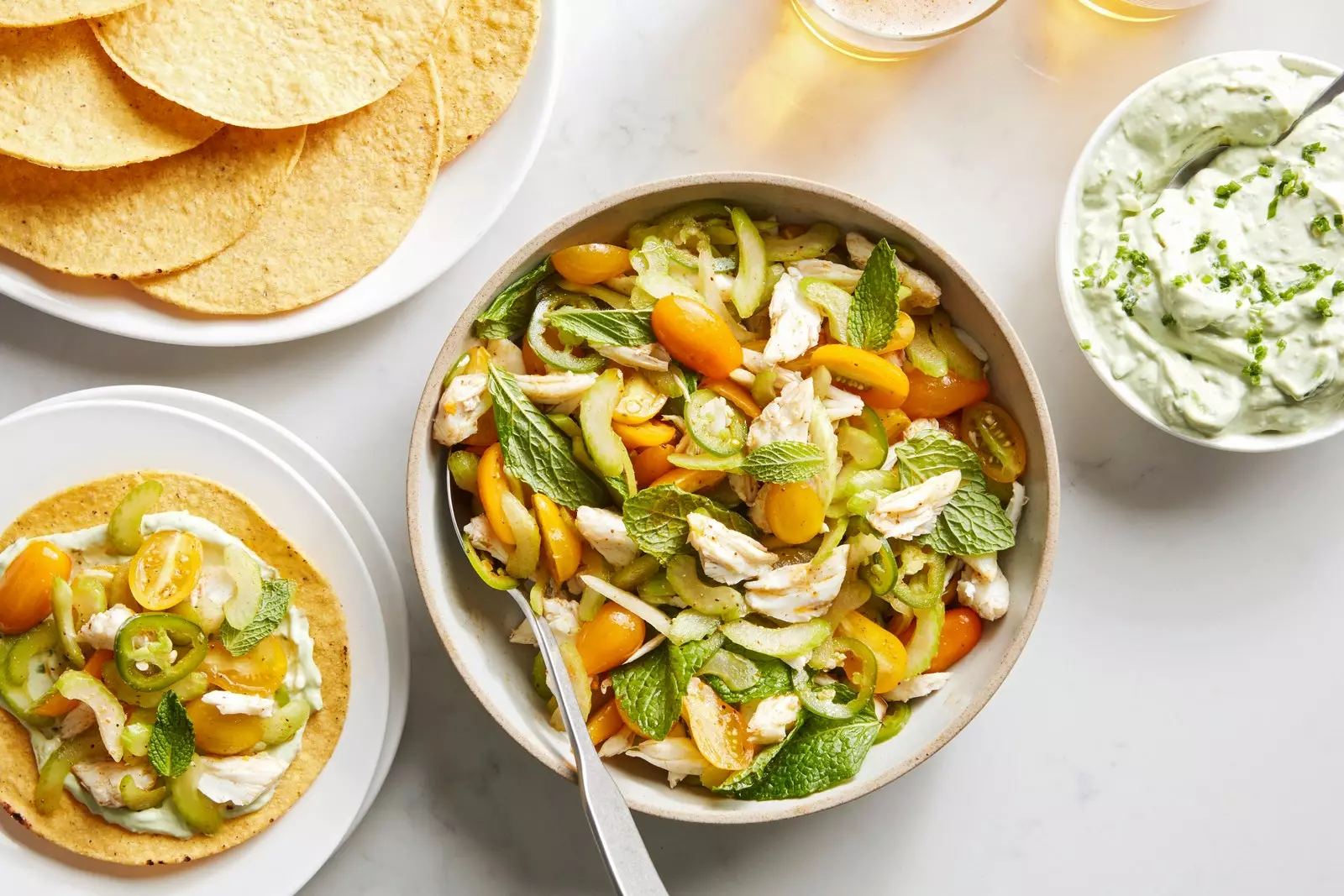 karramarro entsalada eta tostadak argazkia.