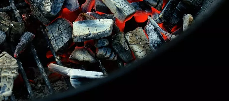 Prent bevat dalk: steenkool en vuur