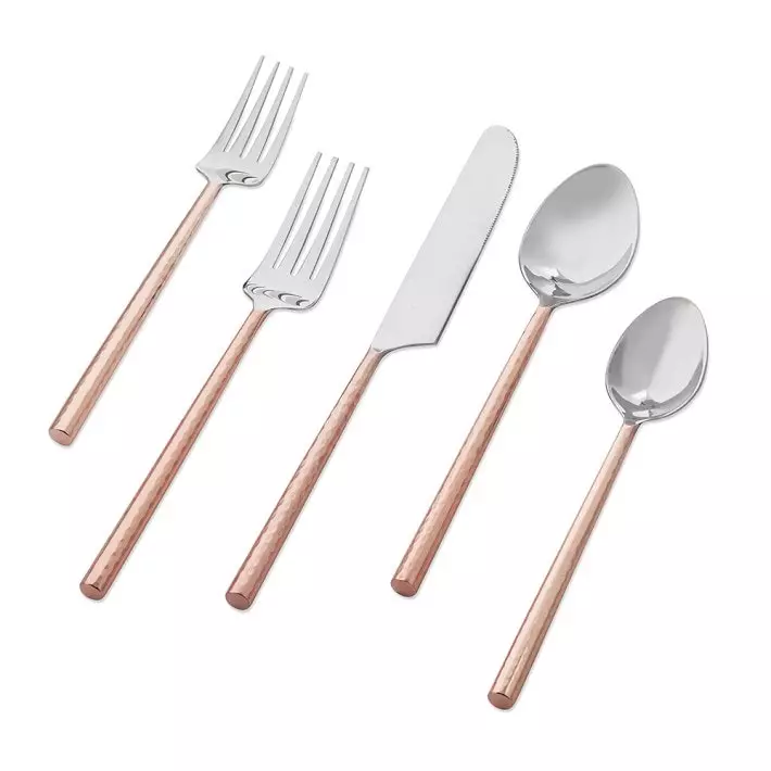 រូបភាពអាចមាន៖ Cutlery, Fork និង Spoon