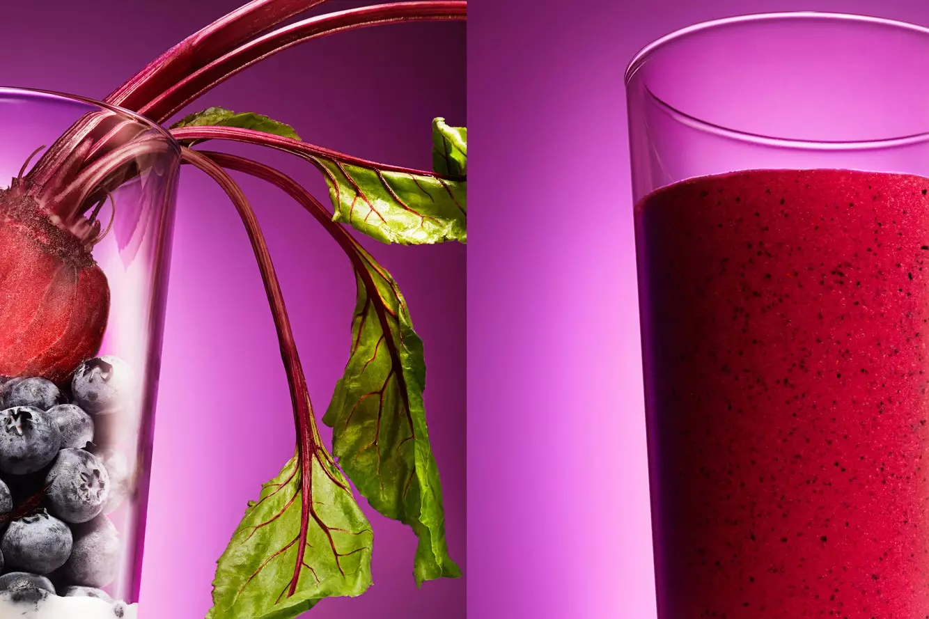 Este posibil ca imaginea să conţină Băutură Suc Băutură Smoothie Violet și Plant