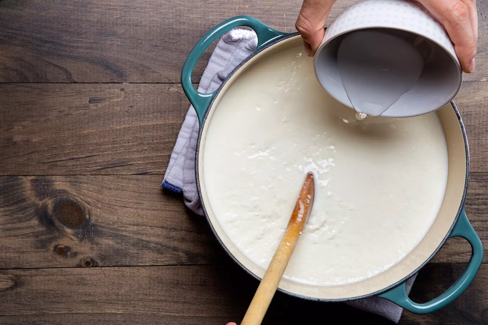 Gambar mungkin berisi adonan masak