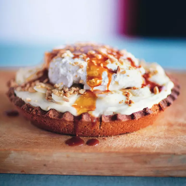 Gambar mungkin berisi manisan Makanan Manisan Creme Dessert Cream Roti sareng Kue