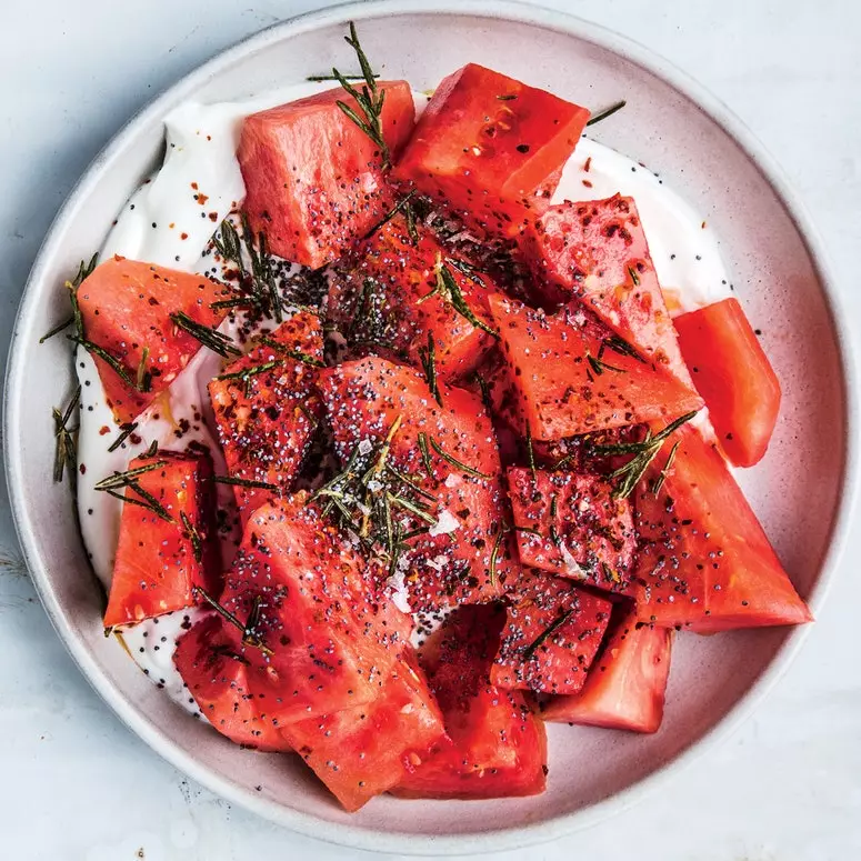 Setšoantšo se ka ba le Sejo sa Semela sa Litholoana Lijo tsa Strawberry Dish le Meal