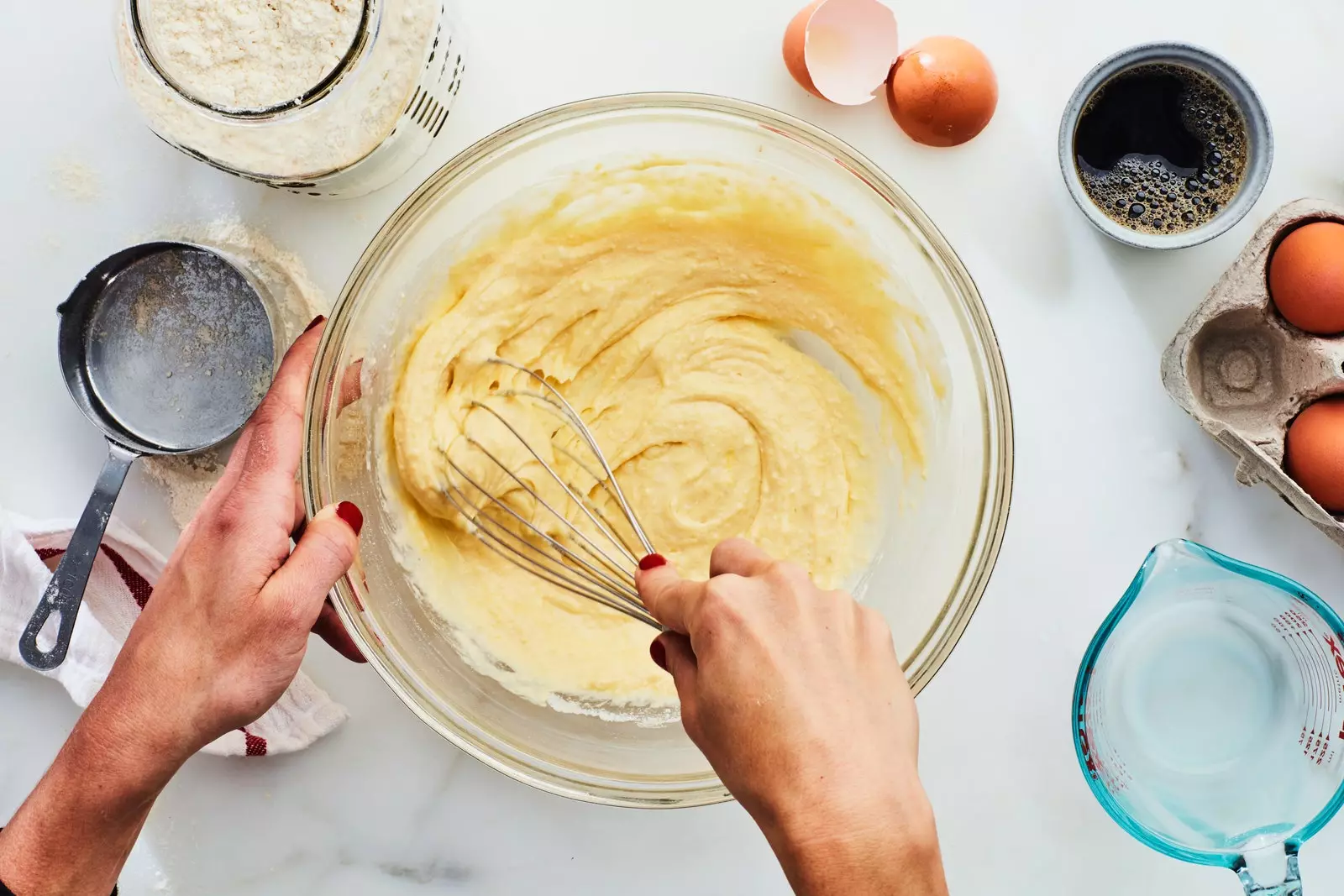 රුපයේ අඩංගු විය හැක Cooking Batter Human සහ පුද්ගලයා