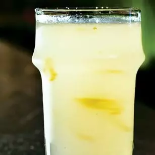 Ang hulagway mahimong adunay sulod nga Drink Lemonade ug Inumin