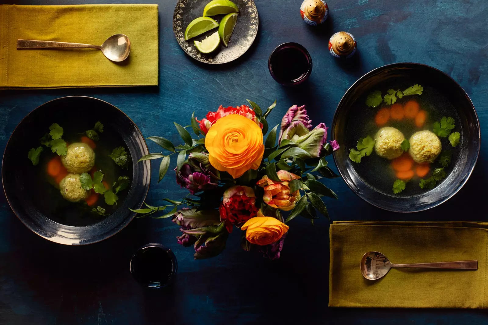 L'immagine può contenere Pianta Fiore Composizione floreale Fiore Mazzo di fiori Cibo Piatto e pasto