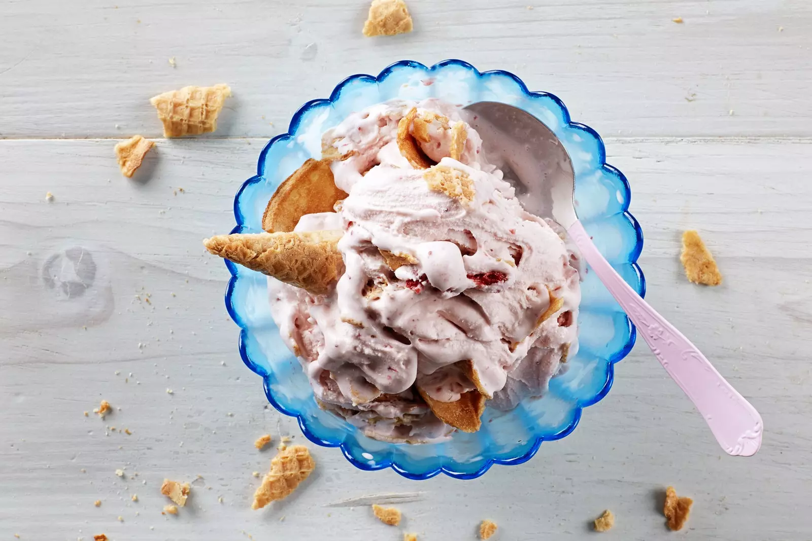 画像にはフードクリームデザートクリームとアイスクリームが含まれている場合があります