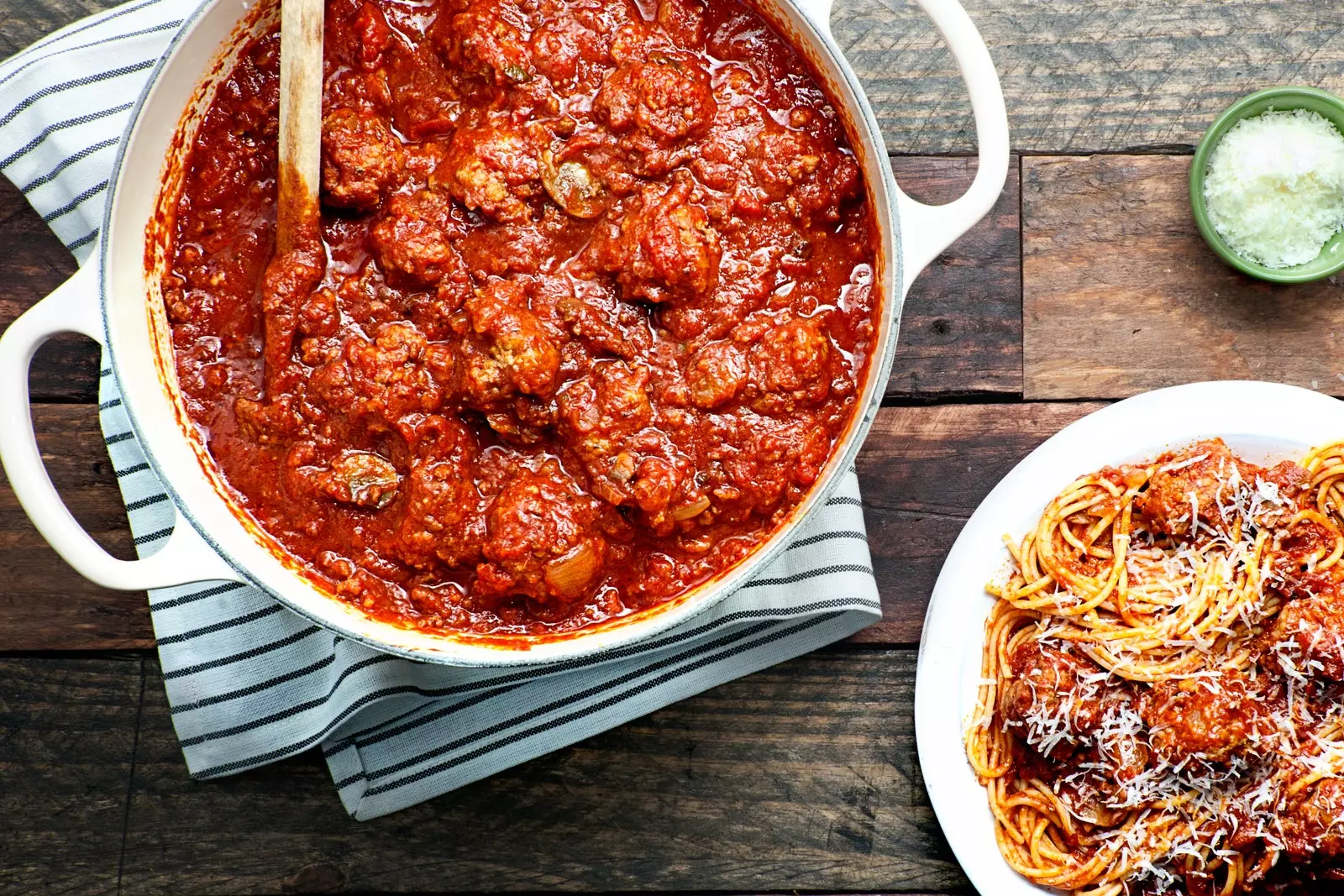 Imej mungkin mengandungi Makanan Spaghetti dan Pasta