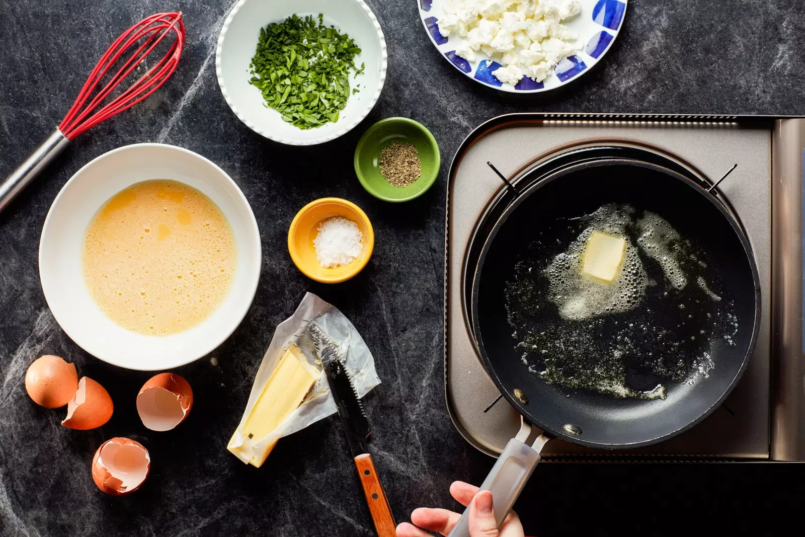 Gambar mungkin berisi Food Egg Cutlery and Spoon