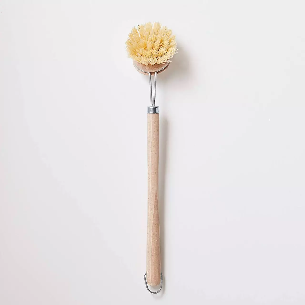 A imagem pode conter: ferramenta, escova e escova de dentes