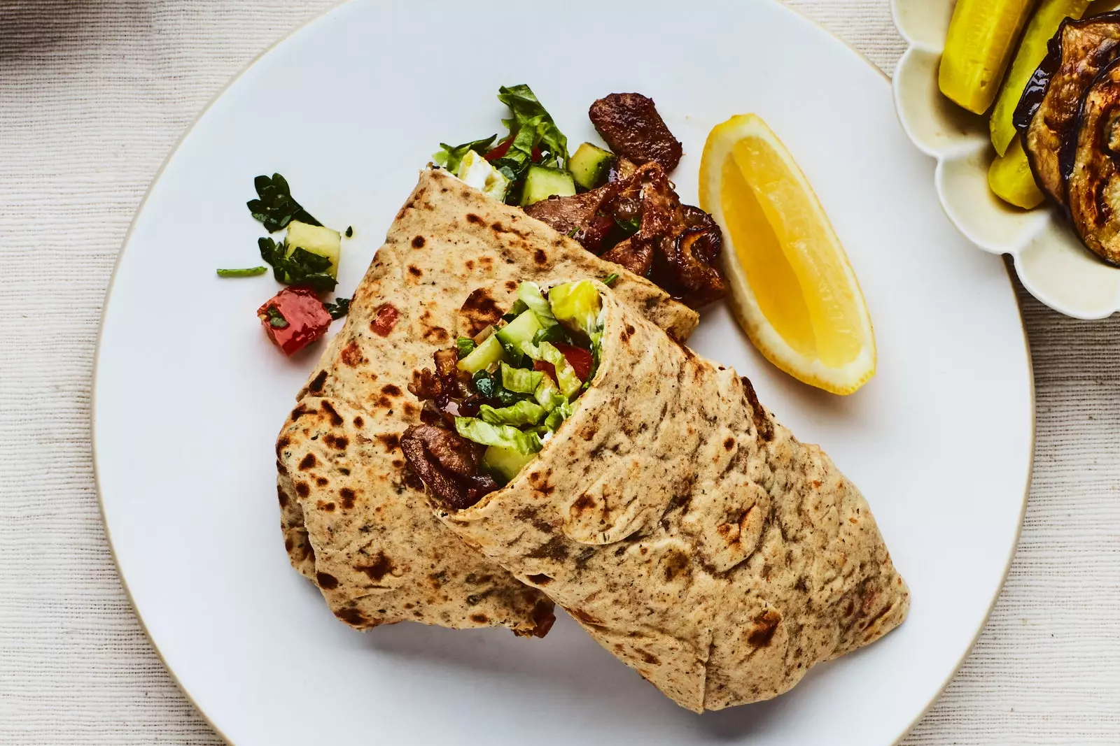 Afbeelding kan het eten Lunchmaaltijd en schotel bevatten