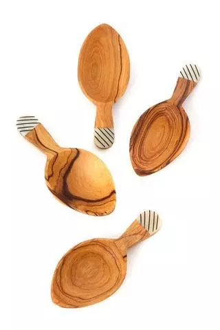 រូបភាពអាចមាន៖ Cutlery Spoon and Wooden Spoon