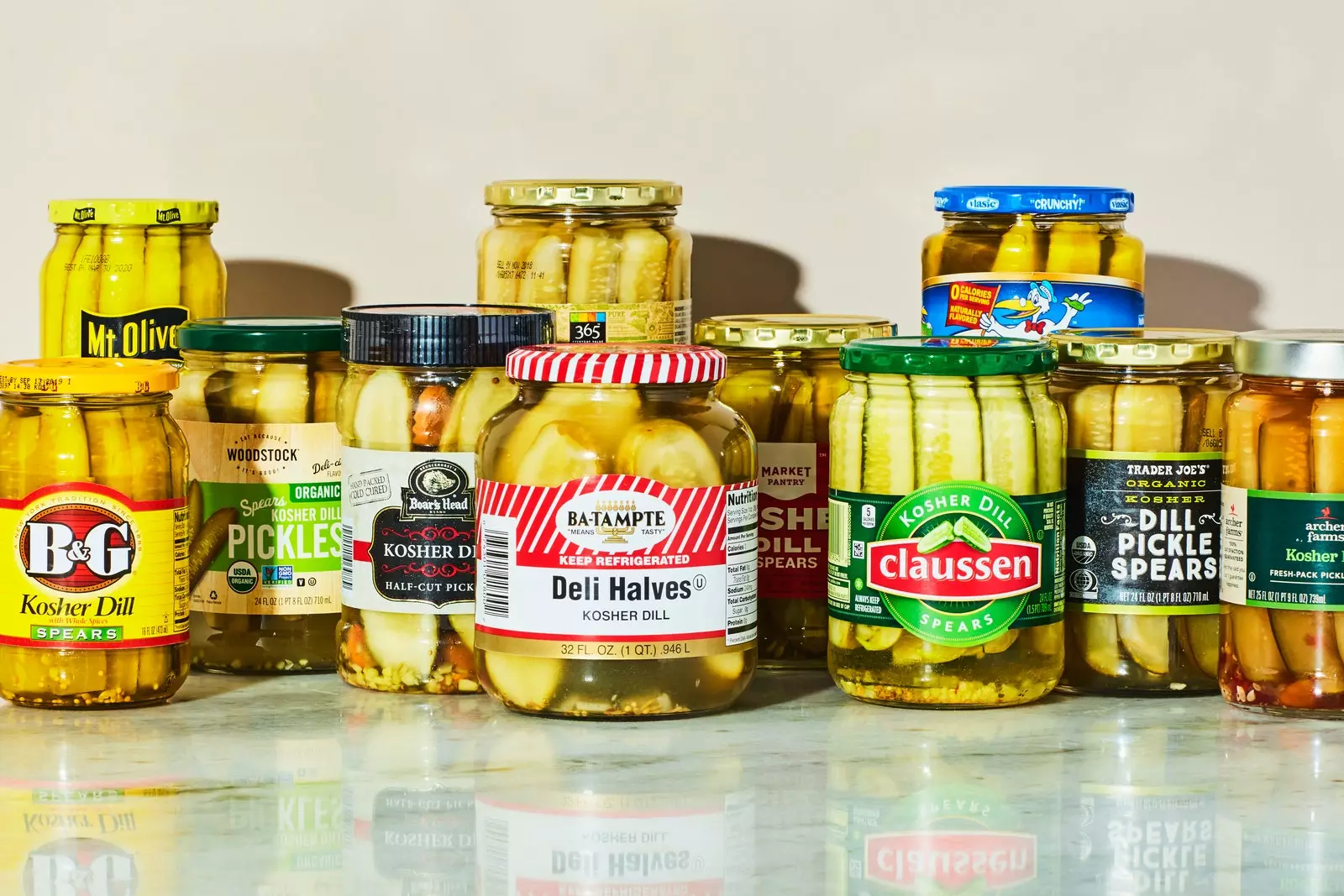 Gambar mungkin berisi Relish Food Pickle Drink Bir Alkohol dan Minuman