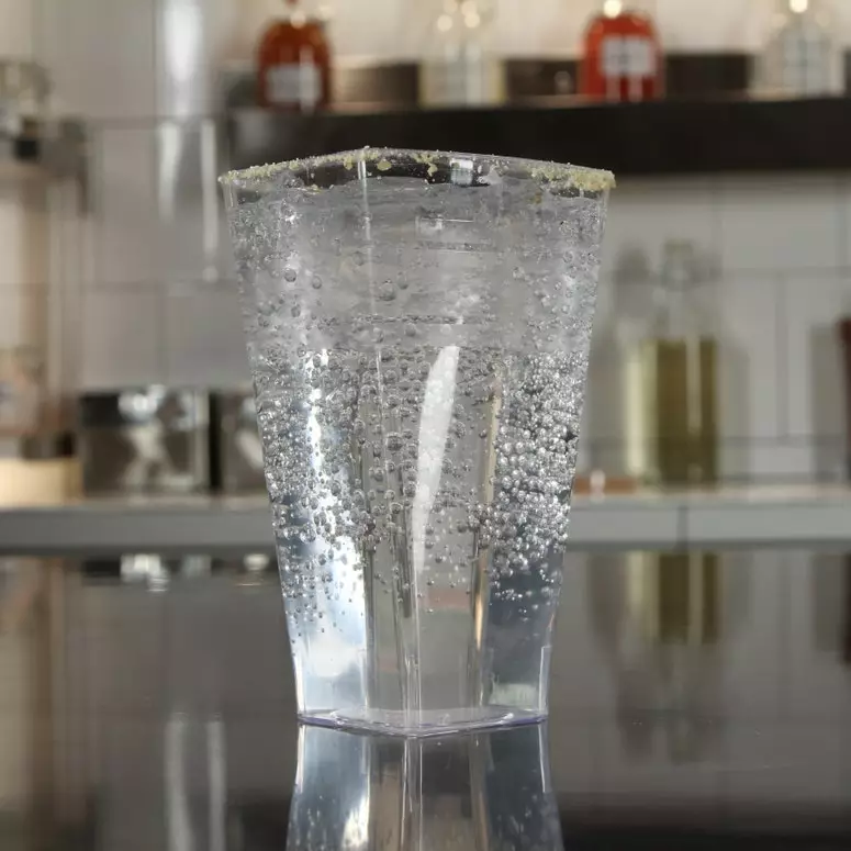 Ôfbylding kin befetsje Glass Drink en Beverage