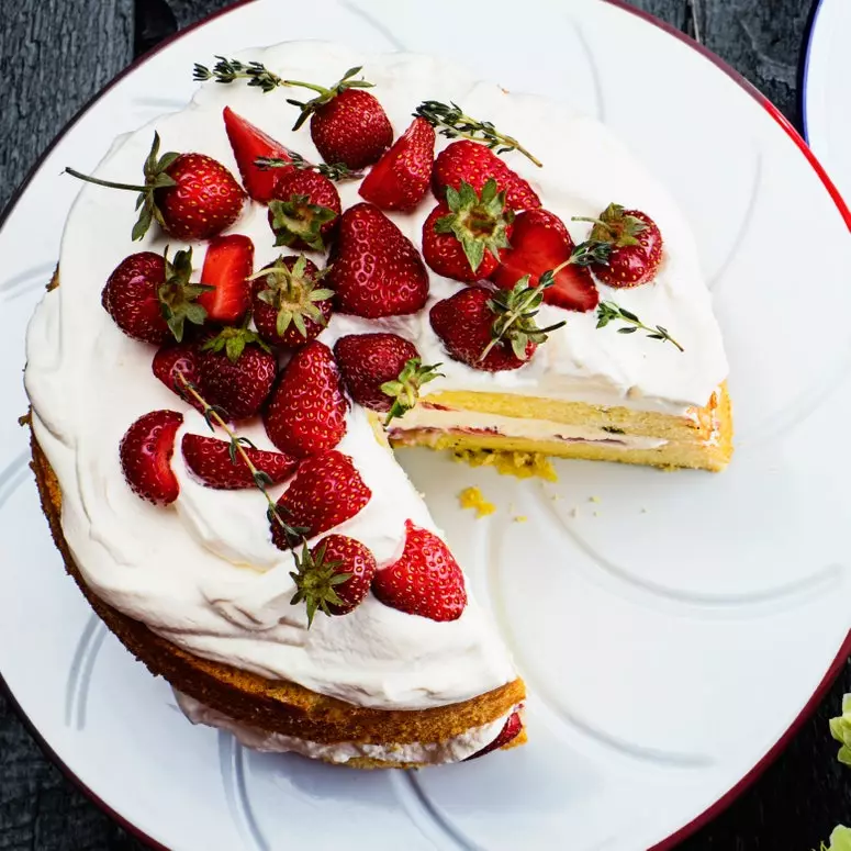 Bildet kan inneholde Matrett Måltid Dessertkake Plantegodteri og søtsaker