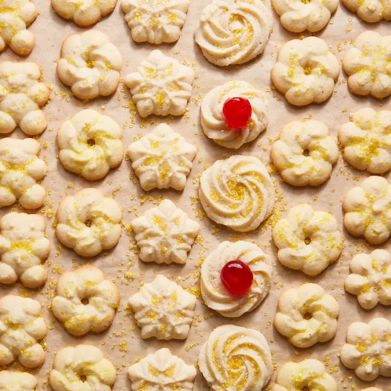 Spritz Biscotti al Burro su pergamena.