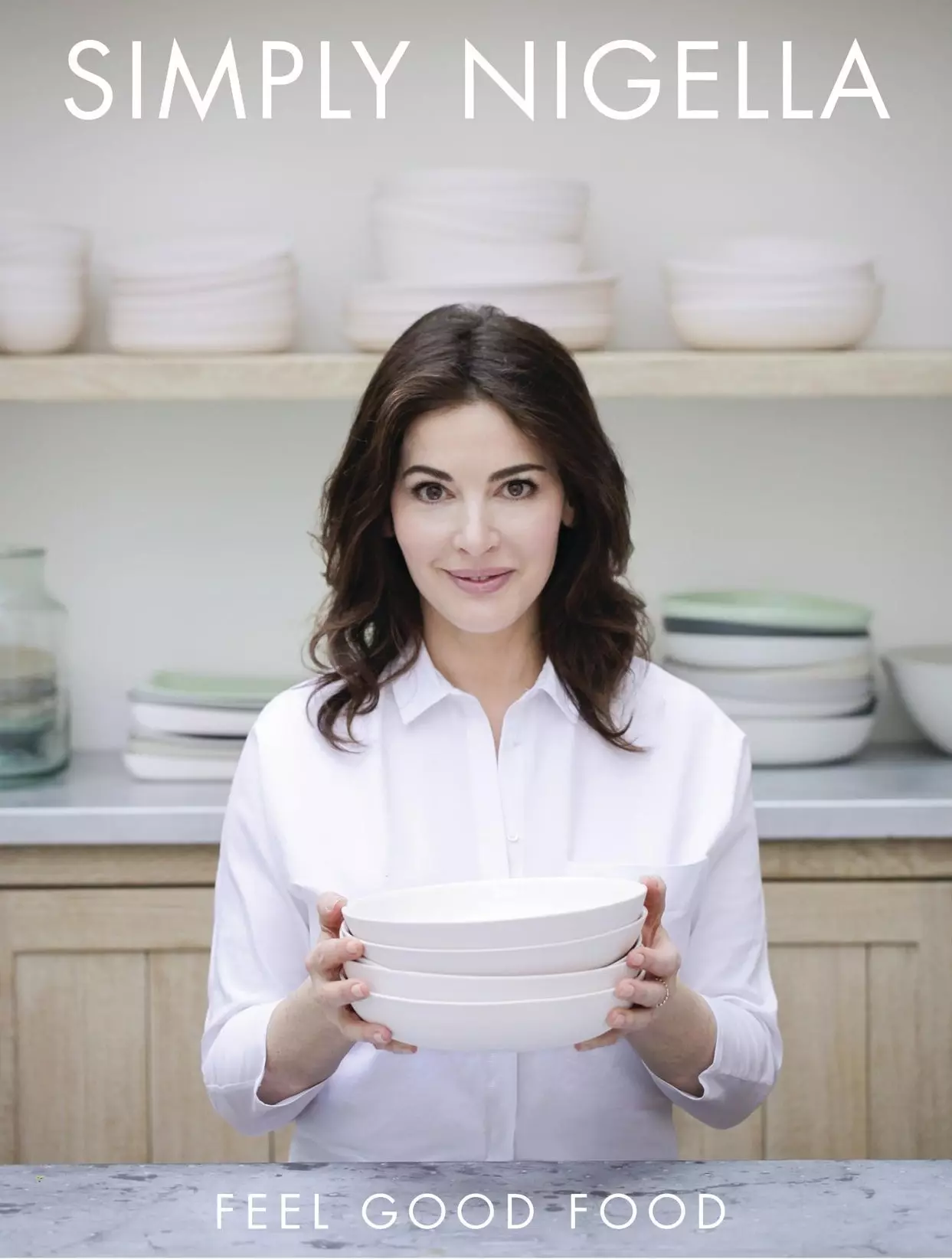 छविमा Nigella Lawson Bowl मानव व्यक्तिको कपडा परिधान शेल्फ गृह सजावट मिक्सिङ बाउल र आस्तीन समावेश हुन सक्छ