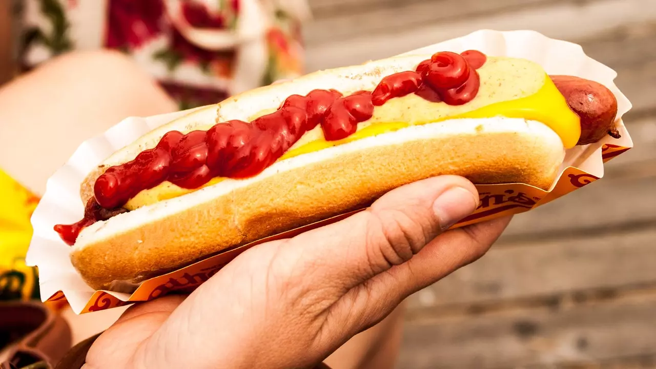 100 TONSA sa Hot Dogs Gi-recall