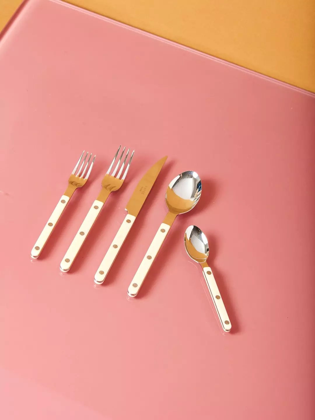 Ôfbylding kin befetsje: Cutlery, Spoon en Fork