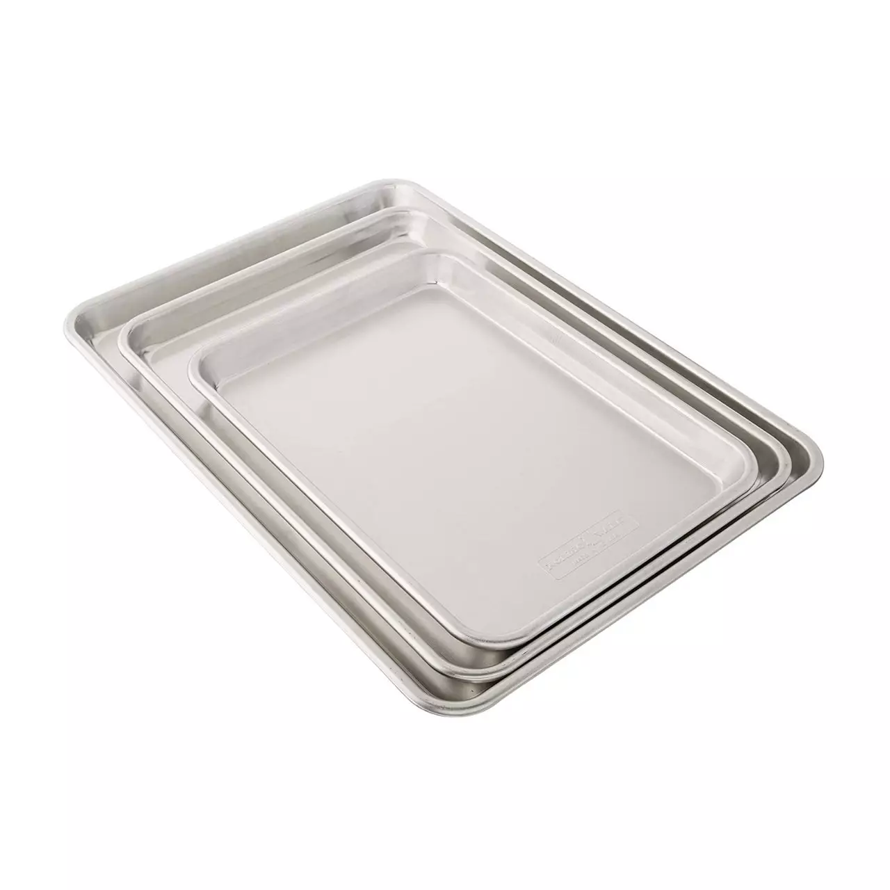 Nordic Ware 3 Parçalı Fırıncı Lokum Setinin Fotoğrafı.