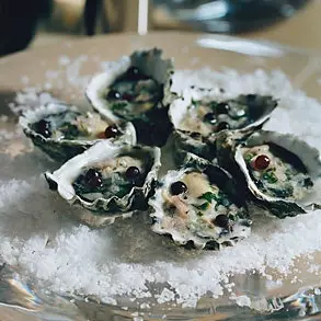 圖片中可能有動物海洋生物無脊椎動物牡蠣食物和貝殼