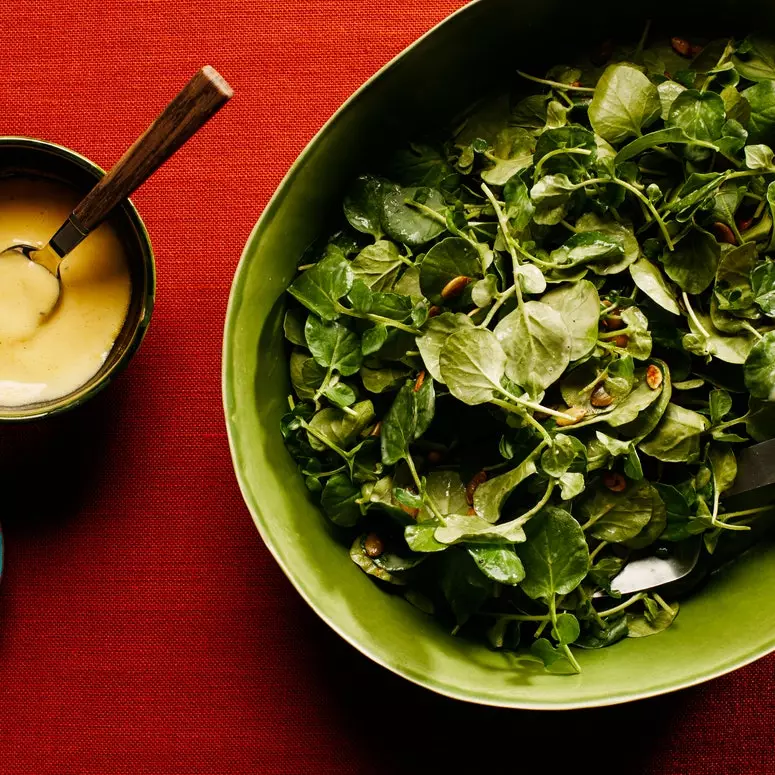 Insalata Di Crescione Con Condimento Caldo Di Senape