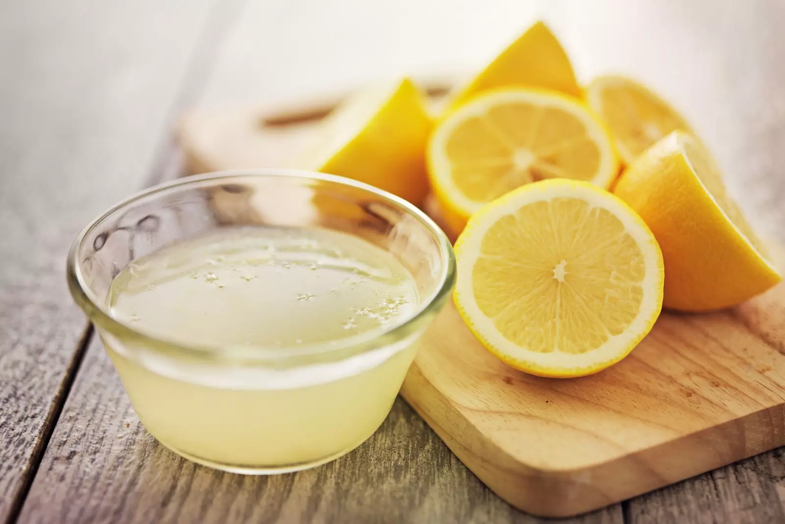 A imaxe pode conter Bebida Limonada Bebida Planta Froita Laranxa Alimentos Cítricos e Limón