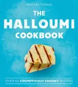 Kulinarinių knygų viršeliuose mėlyname fone pavaizduotos ant grotelių kepto halloumi sūrio lentos.