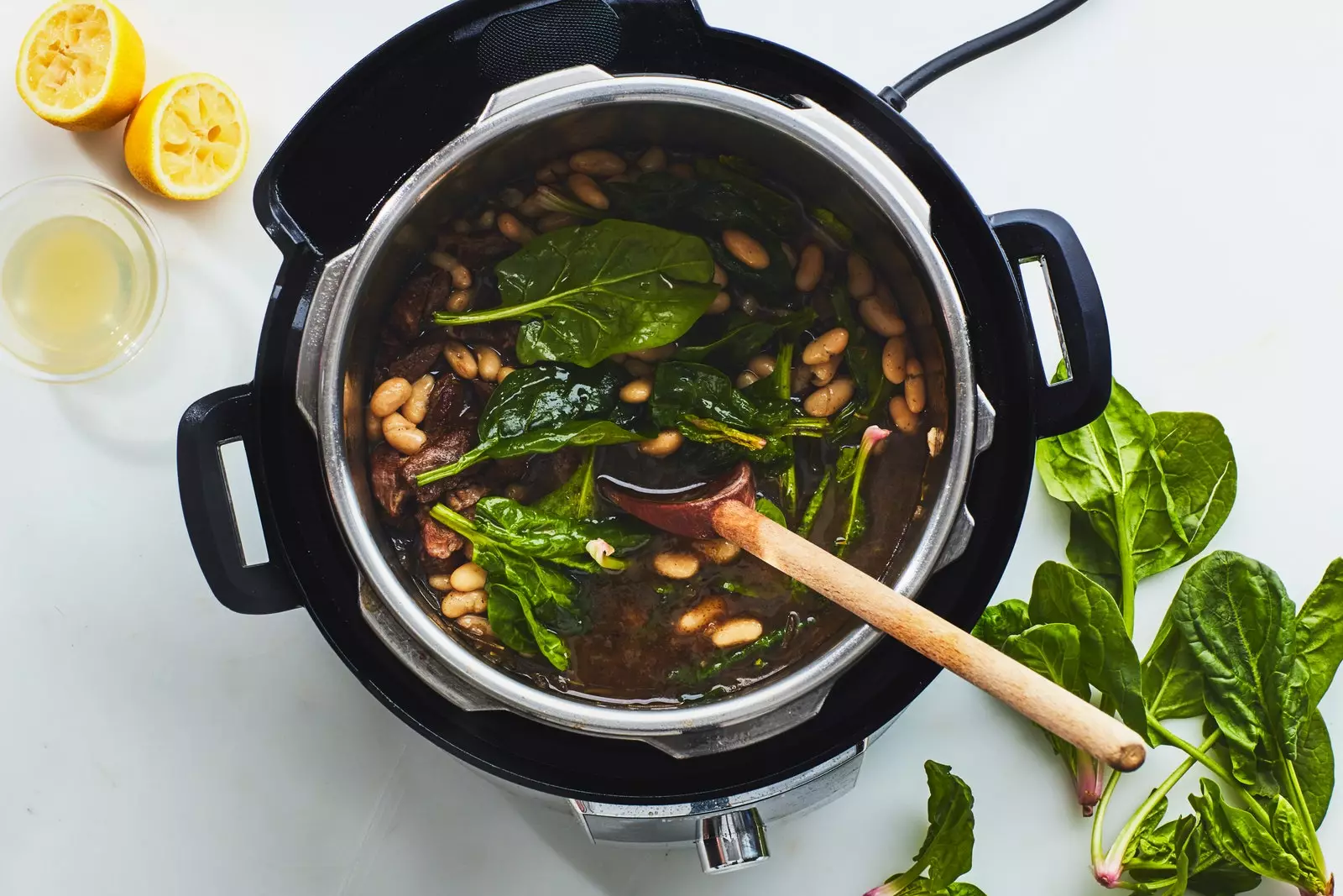 Trong hình ảnh có thể có Thực phẩm Dish Meal Bowl Stew Plant and Soup Bowl